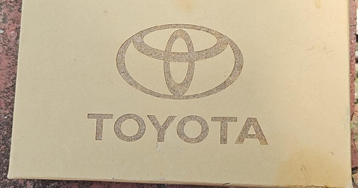 Toyota Gift Set for $10 in Lees Summit, MO | For Sale & Free — Nextdoor