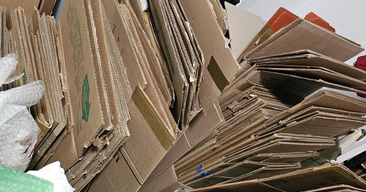 Large Bundle of Cardboard Boxes .. Needs To Be Picked up By Tuesday Oct ...
