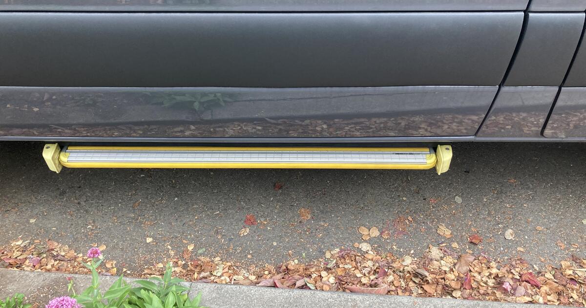 Sprinter Electric Steps - Mercedes-Benz (906-520-15-31) in Berkeley, CA | For Sale & Free — Nextdoor