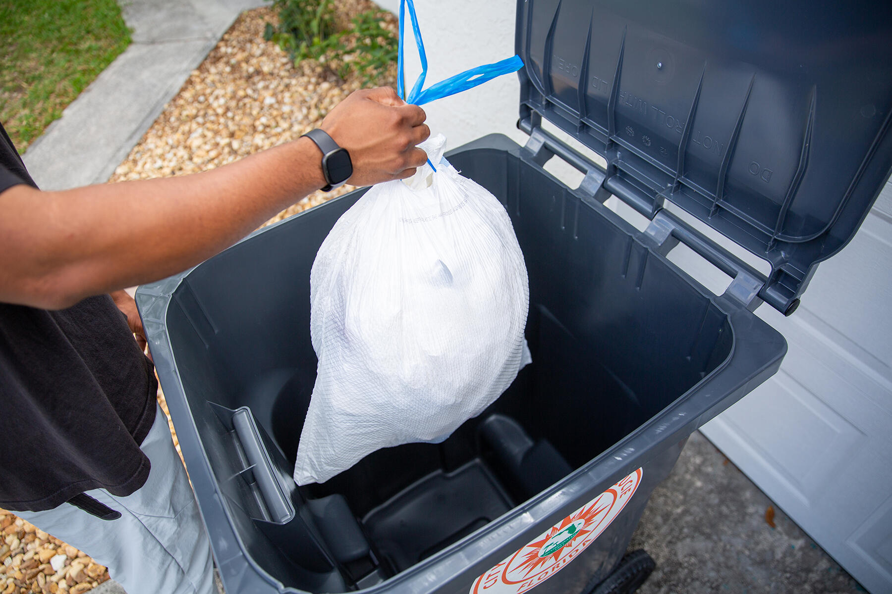 City Council approves contract with new solid waste hauler (City of ...