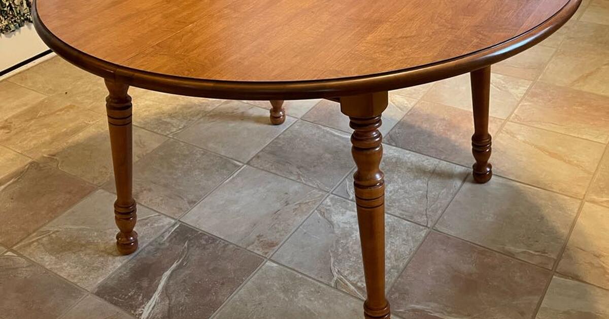 Maple table dining table and 6 chairs for $70 in Richardson, TX | Finds ...