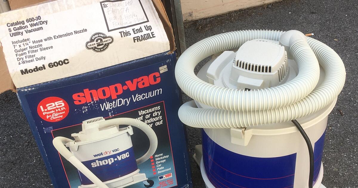 New Old Stock Vintage Shop Vac 600c and Douglas HydrocleanSteam Cleaner ...
