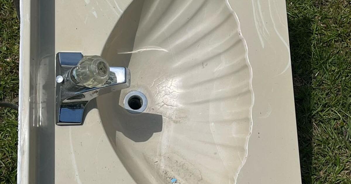 Seashell sinks for Free in Loris, SC | For Sale & Free — Nextdoor