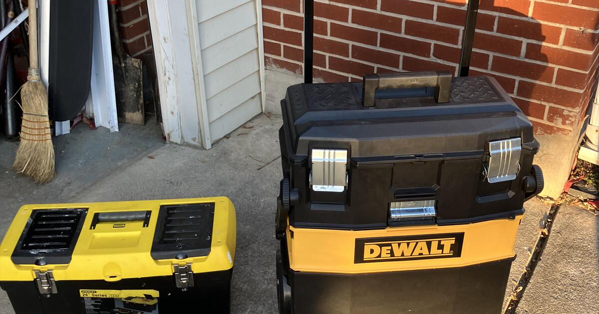 DEWALT Tool Box & Rolling Mobile Work Center, Multi-level (DWST20880 ...