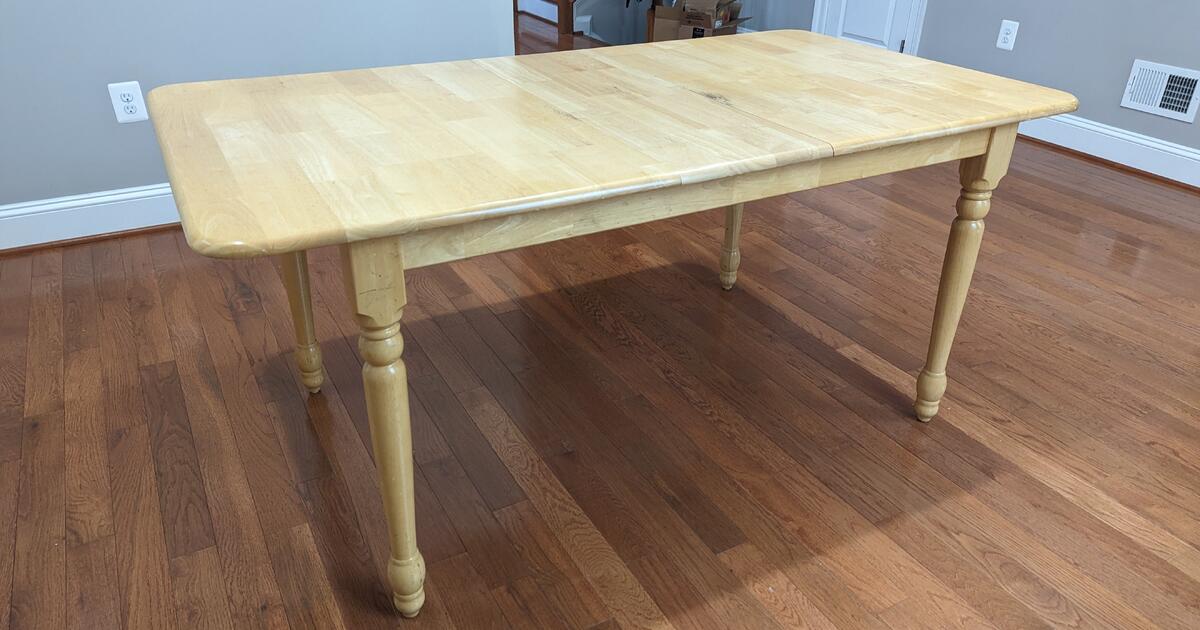 Maple Wood Dining Table - Seats 6 for $75 in Fulton, MD | For Sale ...