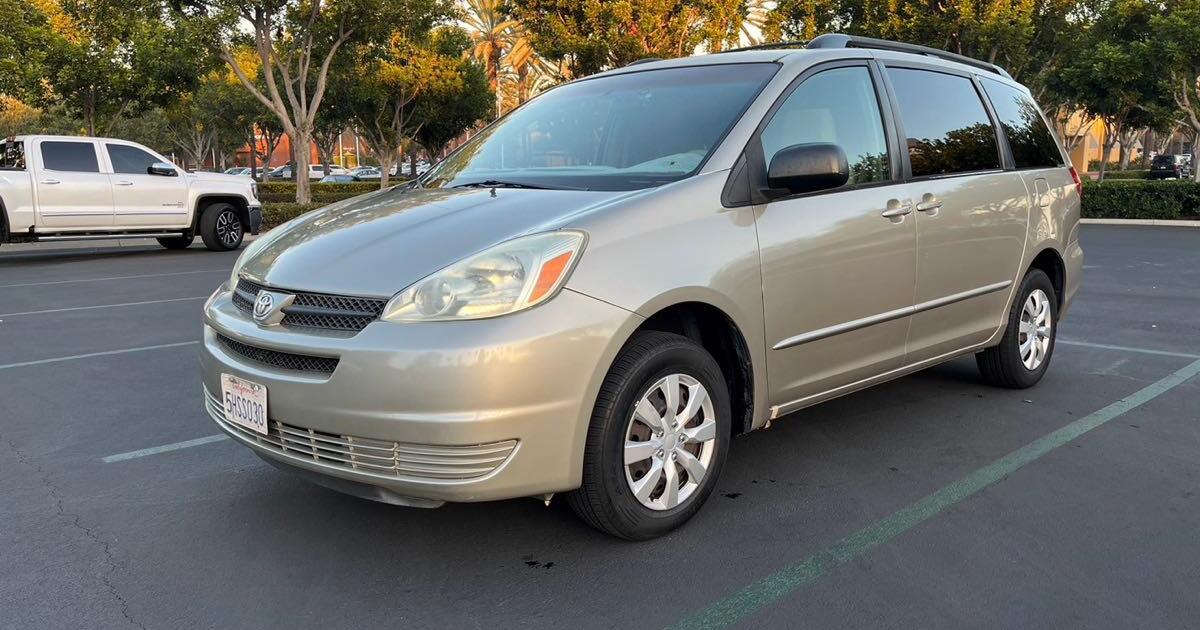 2004 Toyota Sienna LE for $3500 in Irvine, CA | For Sale & Free — Nextdoor