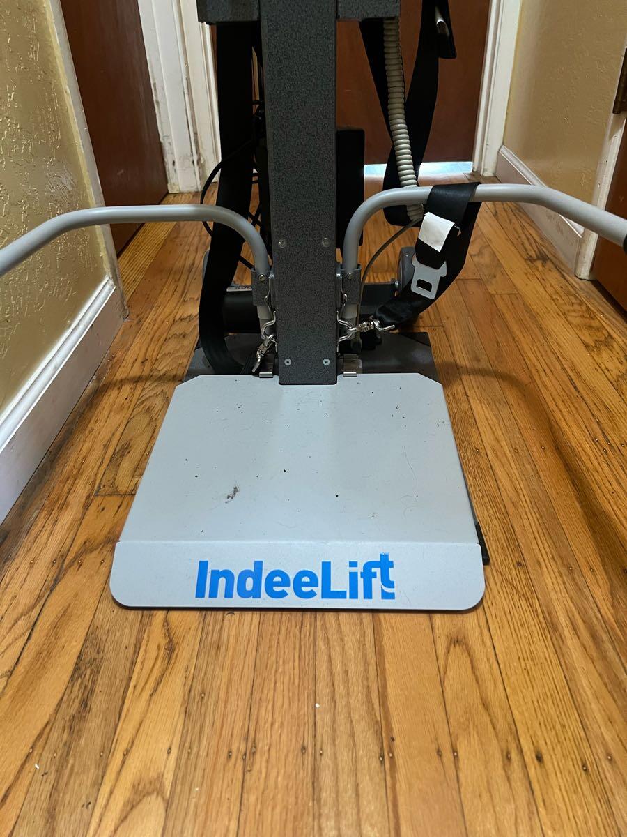 Indee lift for $590 in Richmond, CA | For Sale & Free — Nextdoor