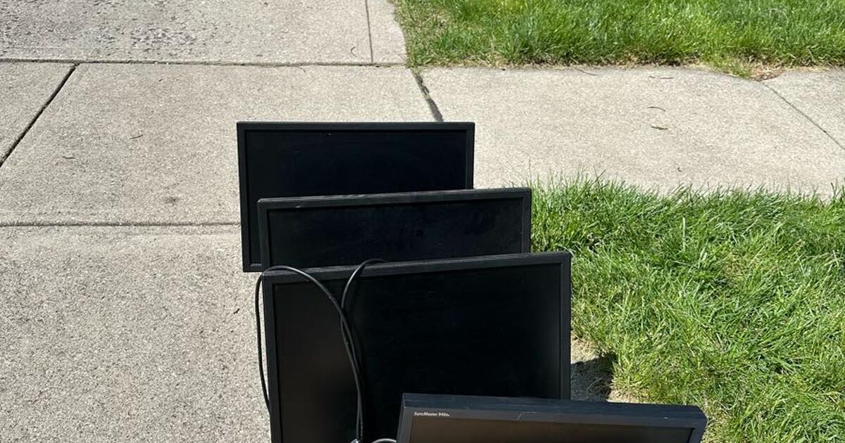 FREE Curb Alert Dell Computer Monitors for Free in Dublin, OH | For ...