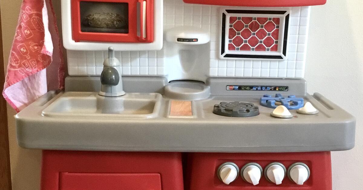 Little Tikes Cook-n-Grow kitchen w/ lots-o-extras for $30 in St. Paul ...