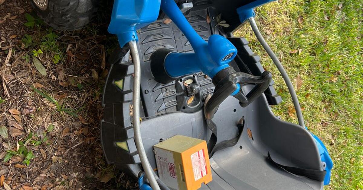 Curb Alert: Power Wheels Blue Ride-On Car for Free in Port Orange, FL ...