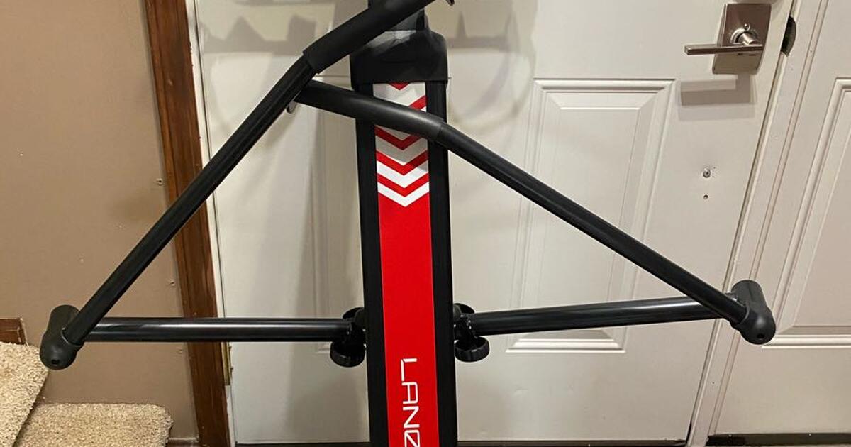 New Lanos Hydraulic Rowing Machine | Adjustable Resistance, LCD monitor ...