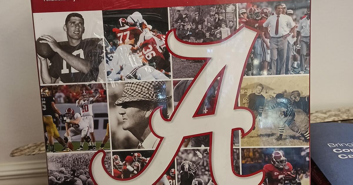 The Complete History of Crimson Tide Football coffee table book for $30 ...
