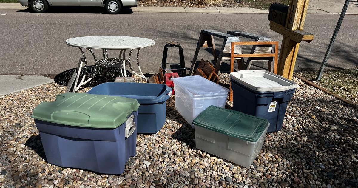 FREE Outdoor Metal Table, Oak cabinet doors, wooden saw horses and ...