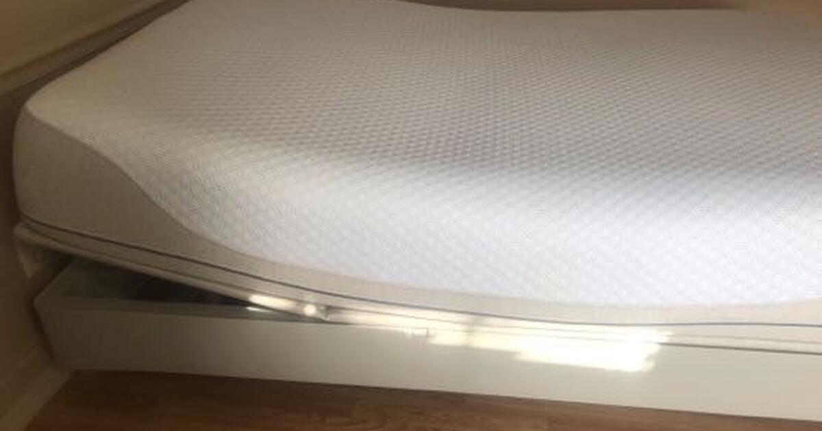 LIKE NEW sleep number iLE smart bed / adjustable (purchased 11 months ...