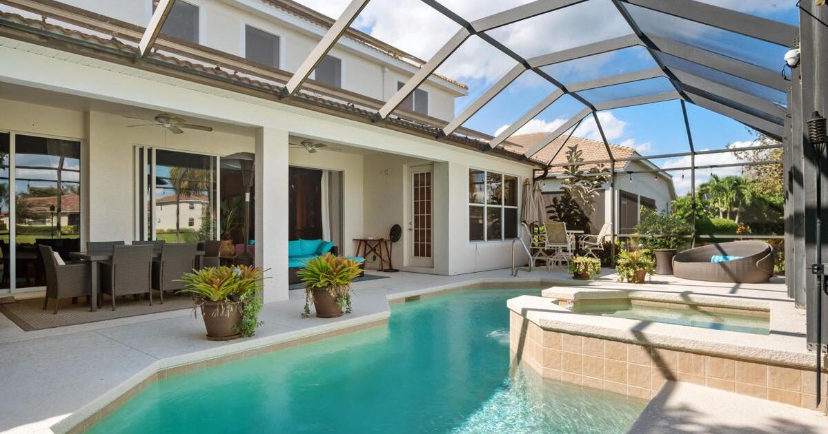 Stunning Lakefront Furnished Pool Home for Rent for $4975 in Naples, FL ...