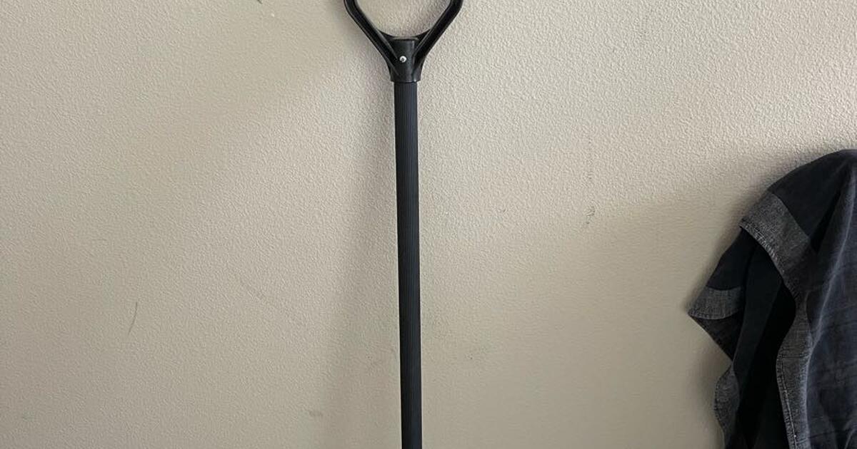 Iron spade for tree and plant roots cutting for $20 in Irving, TX | For ...