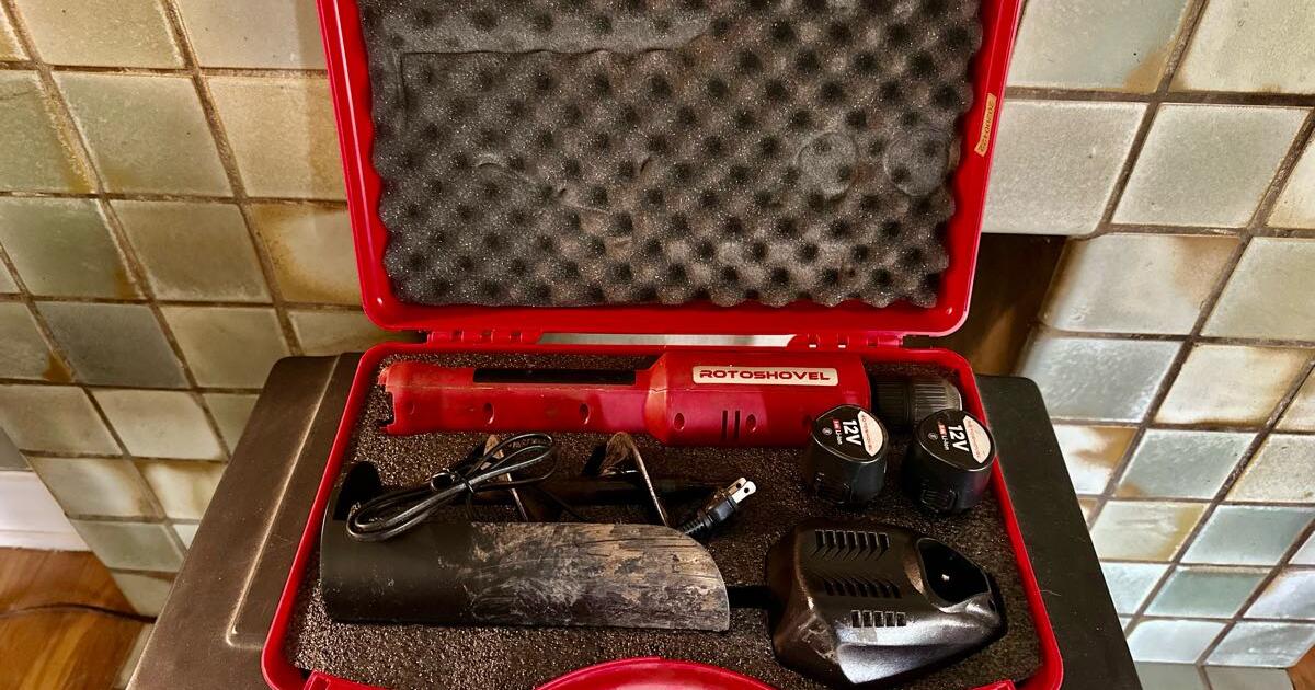 ROTOSHOVEL AUTOMATIC HANDHELD SHOVEL WITH AUGER (With 2 Batteries ...