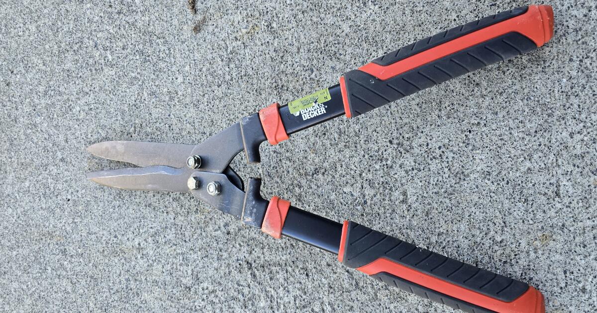 Black & Decker Hedge Shears for $10 in Morrisville, NC | For Sale ...