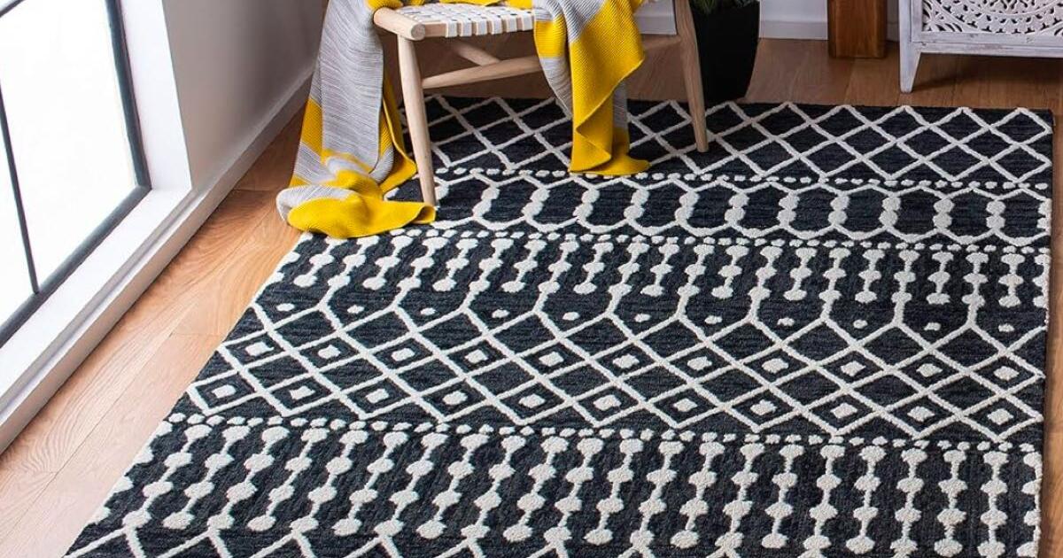 Geometric Pattern Area Rug for Free in Santa Ynez, CA | For Sale & Free ...