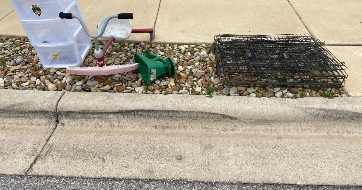 Free: Storage Bins, Dog Crate, Hand Spreader, Kids Toy for Free in ...