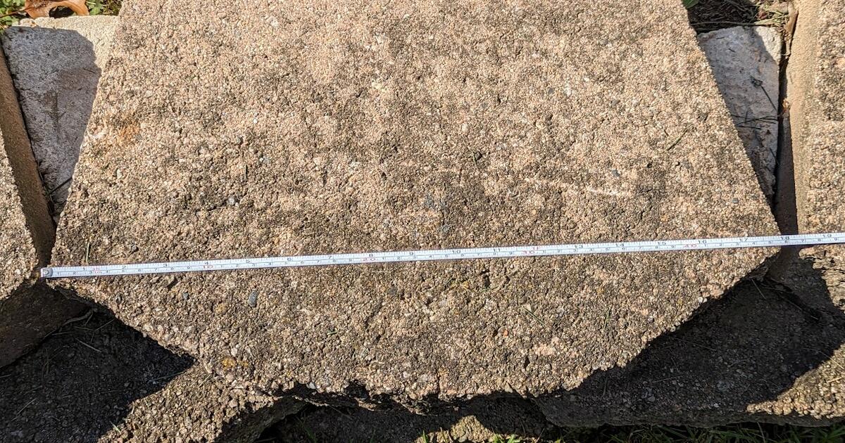 Over 40 Large Retaining Wall Patio Blocks Bricks for Free in Royal Oak ...