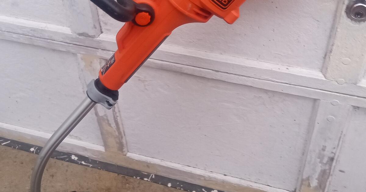 BLACK AND DECKER ELECTRIC PLUS IN WEED WACKER for $25 in Brookhaven, PA ...