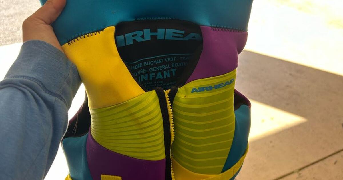 Airhead Infant Life Vest for $5 in Indianapolis, IN | For Sale & Free ...