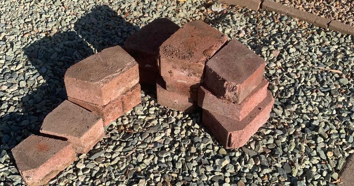 Free Rust Colored Landscaping Bricks for Free in Sun City, AZ | For ...