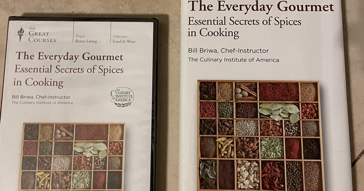 Cooking book with DVD—The everyday gourmet, essential secrets of spices ...