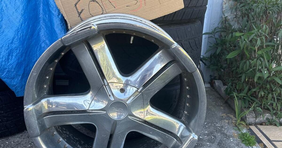 Used 22 inch chrome rims for $350 in Spring Hill, FL | For Sale & Free ...