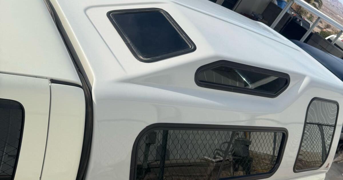 Leer 122 High Rise Truck Cap / Topper 8’ Box for $2700 in Bullhead City ...