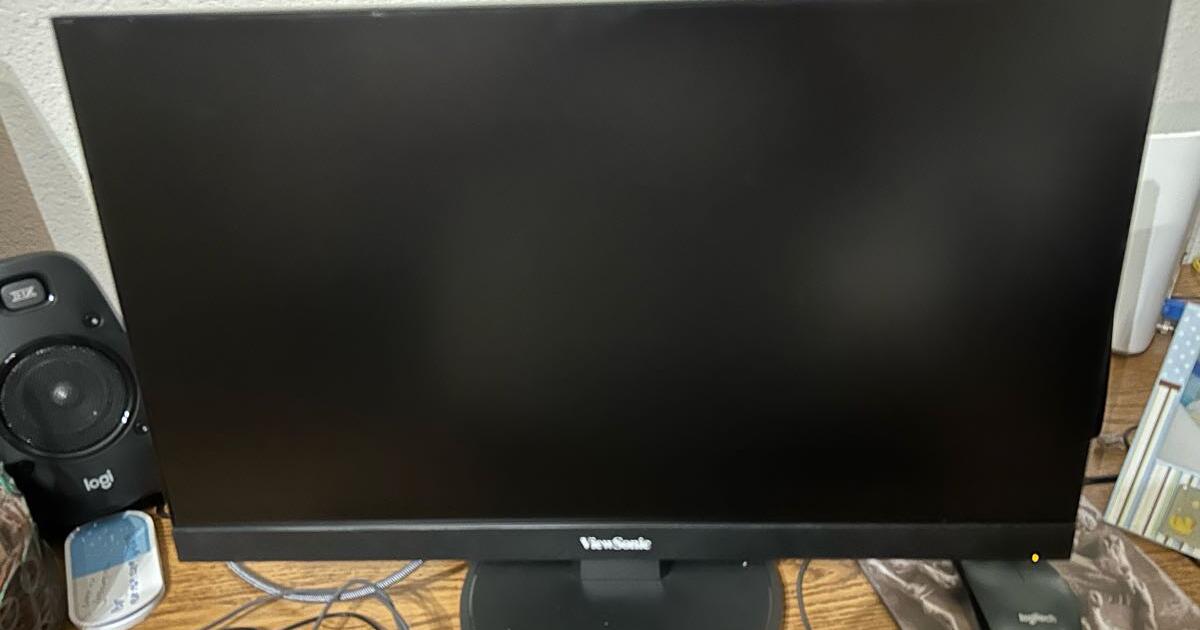 Viewsonic 22” Monitor x2 with Power Cord and HDMI Cable for $180 in ...