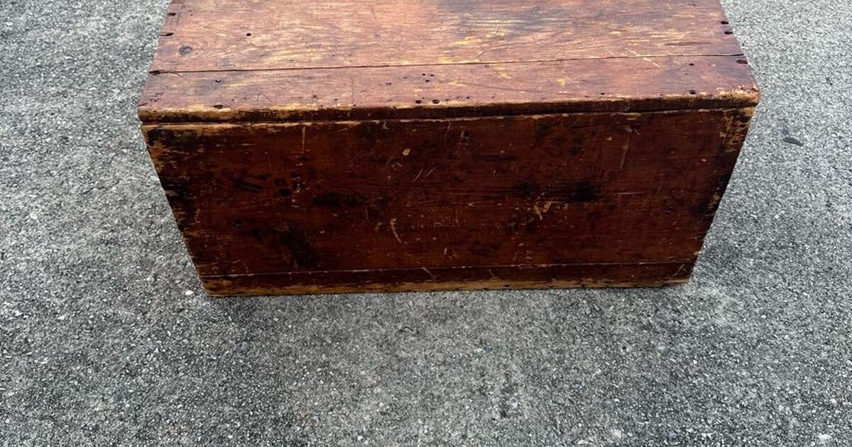 (1)-Original Vintage Solid Wood Toy Box/Chest for $50 in Wilmington, NC ...
