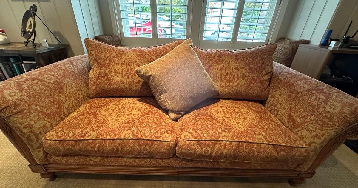 Ethan Allen couch for Free in Agoura Hills, CA | For Sale & Free — Nextdoor