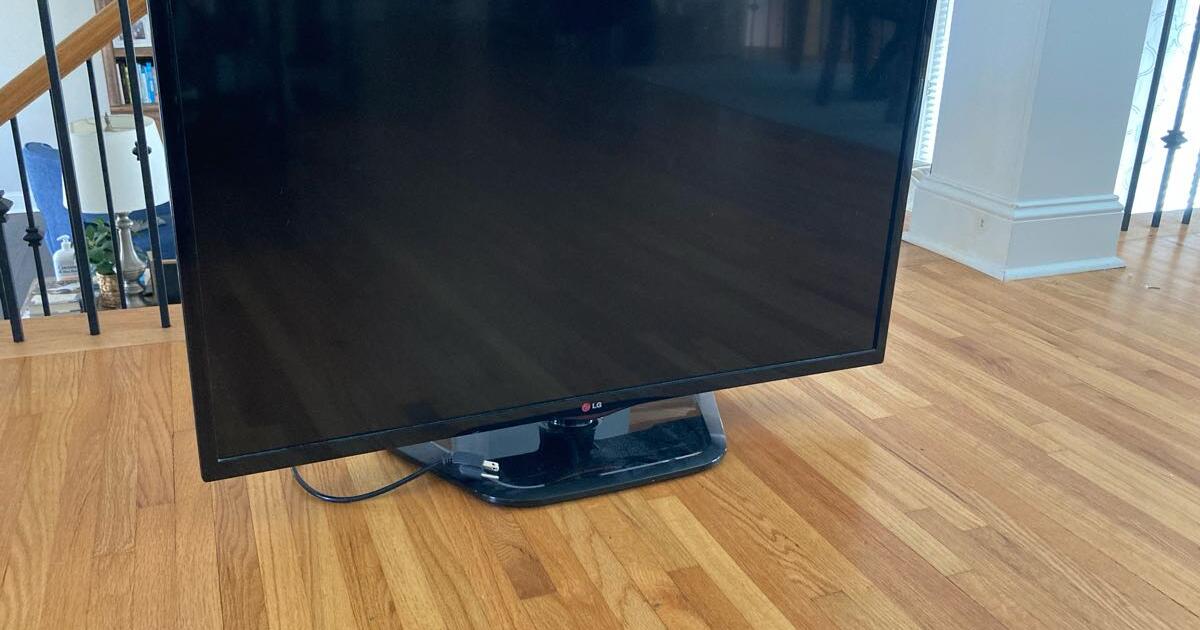 38 inch LG TV for $20 in Chamblee, GA | Finds — Nextdoor