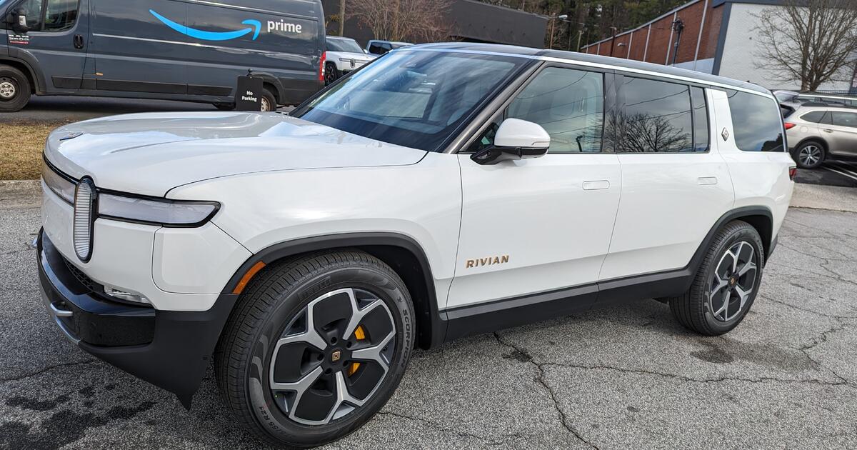 Rivian R1S Adventure QUAD Motor Large Package - 2024 - FOR SALE (Only ...