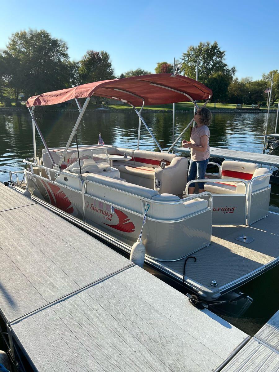 2006 Sun Cruisers by Lowe Pontoon 18” 50 Hp 4 cycles Mercury Big foot ...