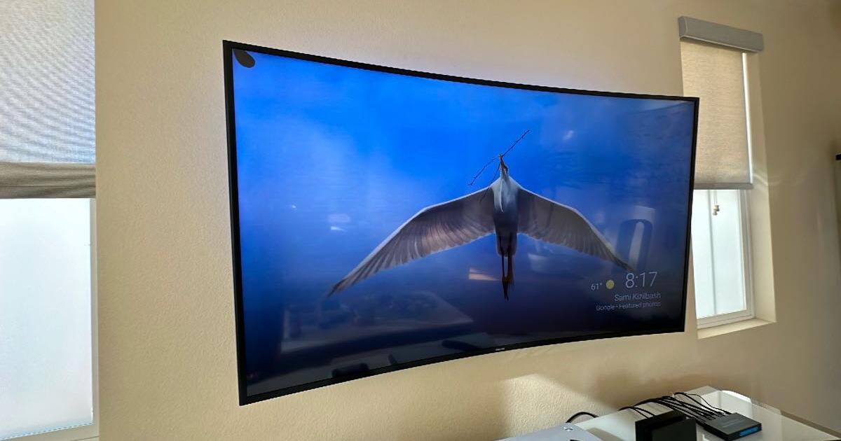 Samsung Curved 65-Inch 4K Ultra HD Smart LED TV (2016 Model) - small ...