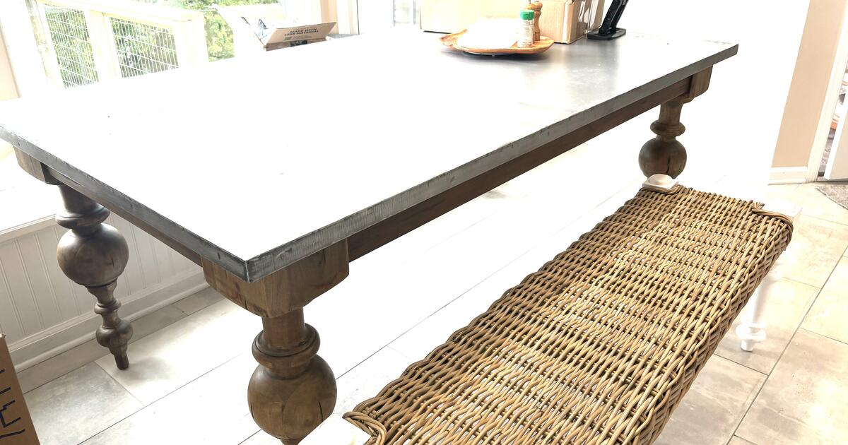 Steven Shell dining table for $550 in Mount Pleasant, SC | For Sale ...