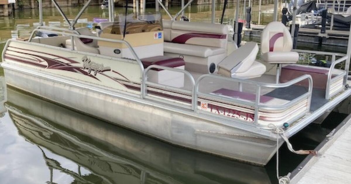 2002 18 Ft. Voyager pontoon Boat for $3640 in Willis, TX | For Sale ...
