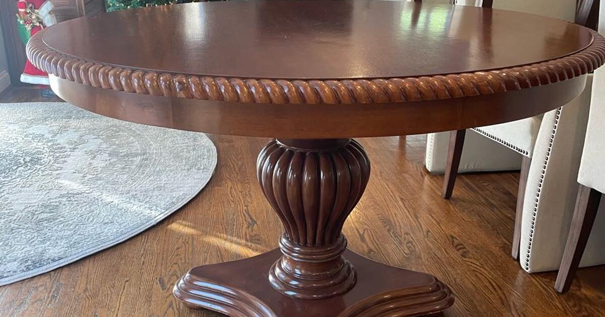 Wood 50” Round Table for $30 in Virginia Beach, VA | Finds — Nextdoor