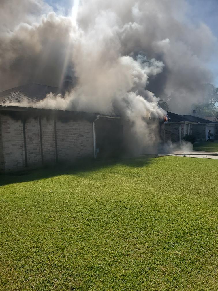 HAPPENING NOW: HOUSE FIRE (Harris County Constable Precinct 4 ...