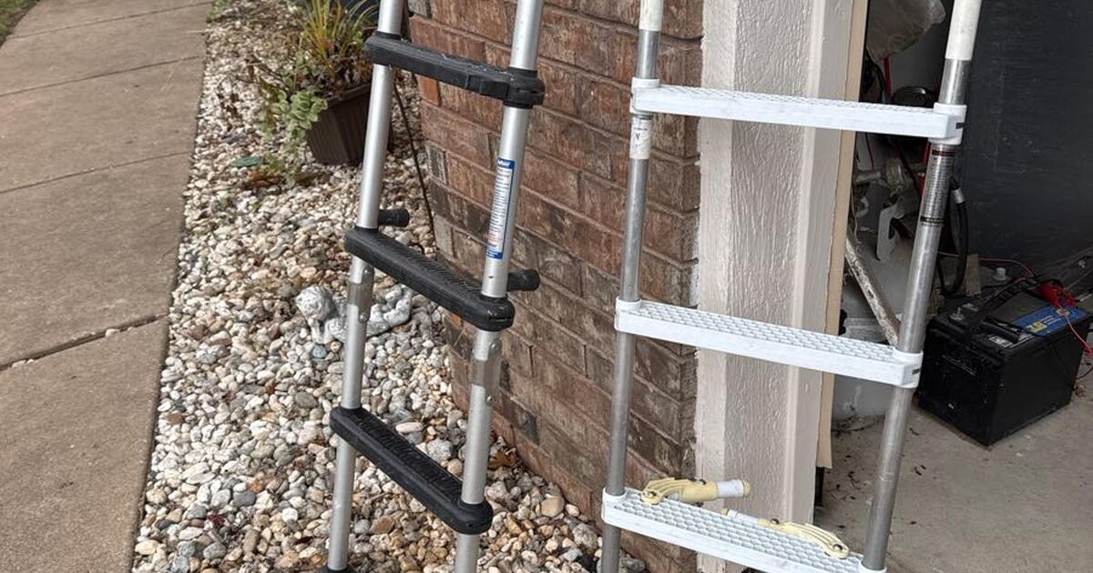 Two Telescopic Ladders for Free in Broken Arrow, OK | For Sale & Free ...