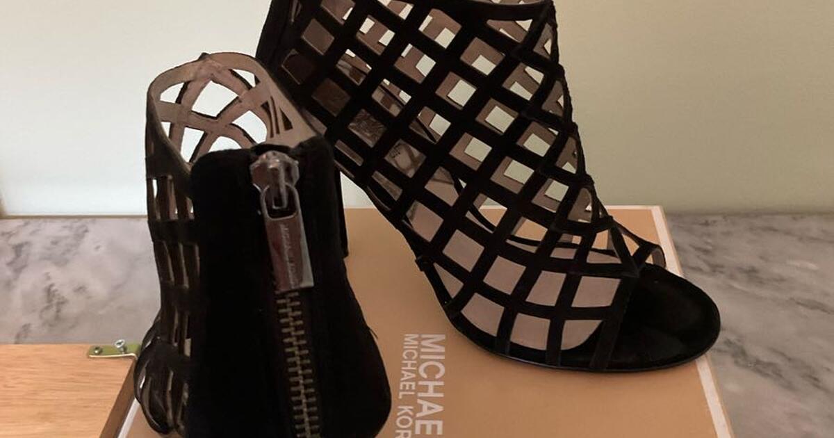 Michael Kors Black Suede Bootie for $50 in Painesville, OH | For Sale ...