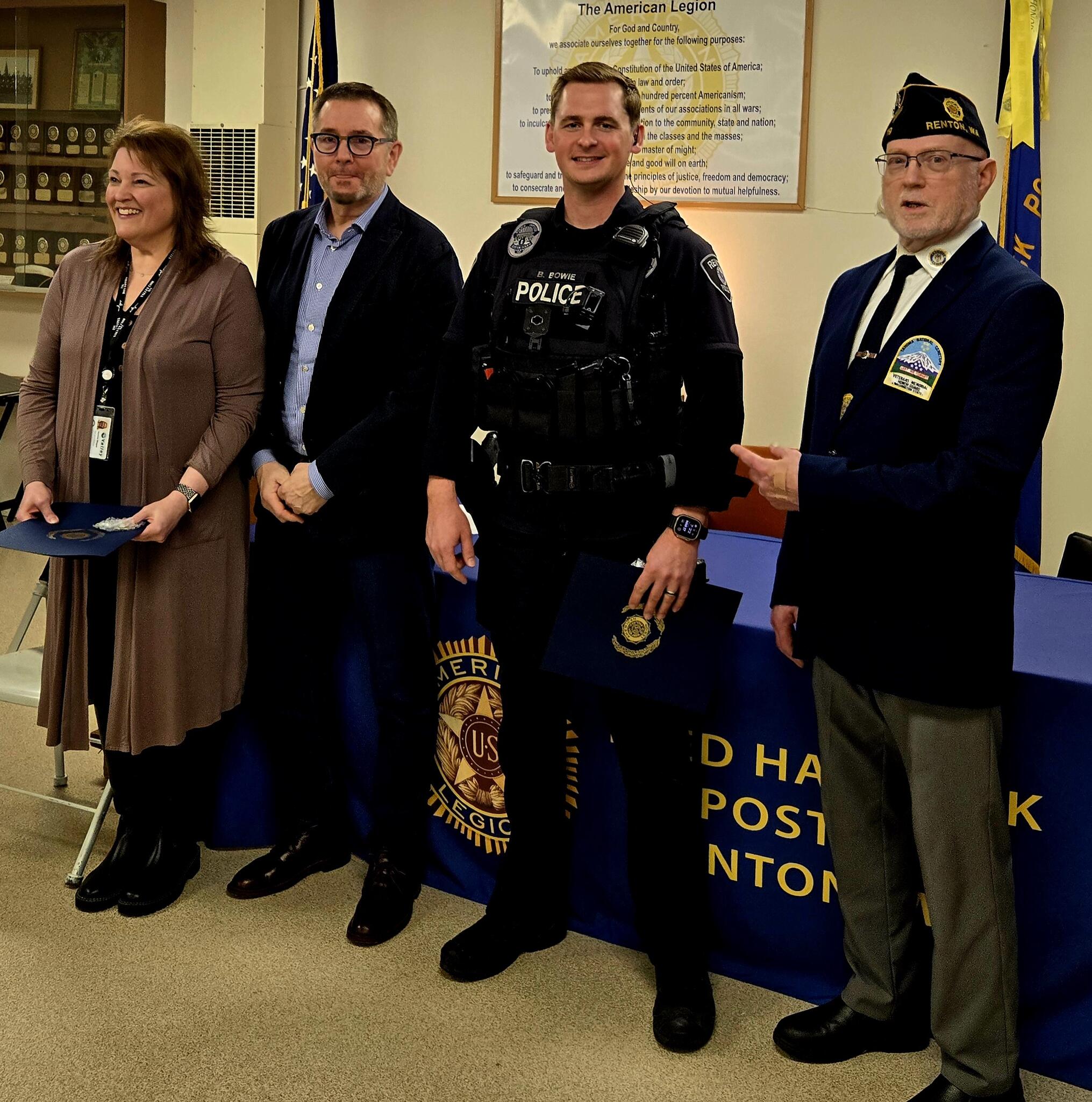 𝐂𝐨𝐧𝐠𝐫𝐚𝐭𝐮𝐥𝐚𝐭𝐢𝐨𝐧𝐬 𝐭𝐨 𝐎𝐟𝐟𝐢𝐜𝐞𝐫 𝐁𝐥𝐚𝐤𝐞 𝐁𝐨𝐰𝐢𝐞! (Renton Police Department ...