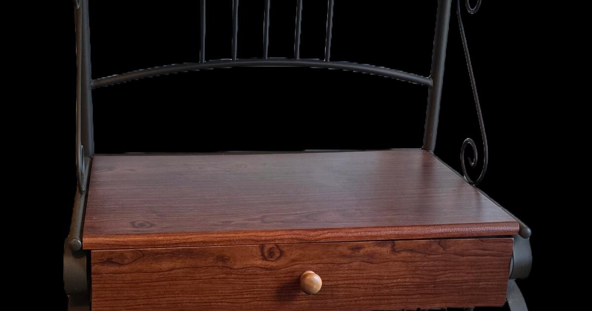 Beautiful Real Oak Wood and Metal Durable Bakers Rack for $40 in ...