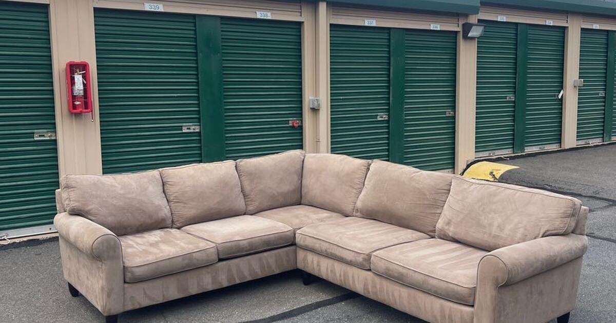 Free Delivery! Haverty’s Tan Sectional Sofa/Couch for $500 in Ashburn ...