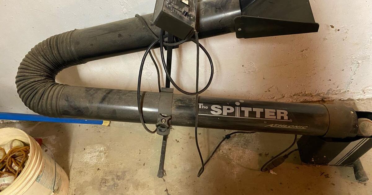 The Spitter Automatic Pitching Machine for Free in Roslyn, NY | For ...
