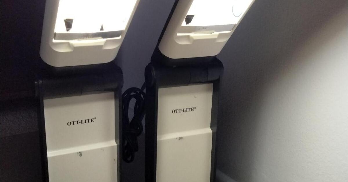 OTT-LITE Sewing Quilting Desk Foldable Task Light Model TL13 for $15 in ...