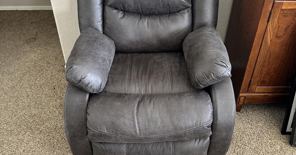 Brand New Ashley Slate Grey Leather Recliner for $250 in Marana, AZ ...